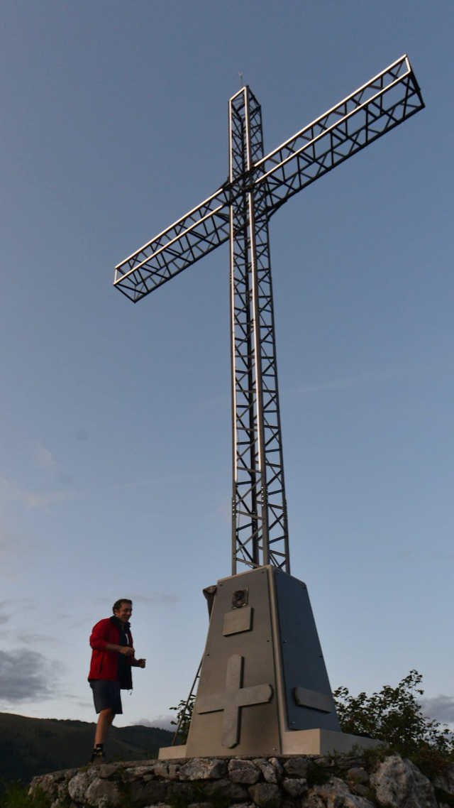 La Croce di Corno compie cent'anni: festa in Val Gandino - MyValley.it ...